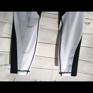 Active Life | Pants & Jumpsuits | New Womens Active Life Leggings Capri ...